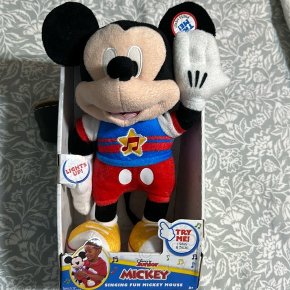 Disney | Toys | Singing Fun Mickey Mouse | Poshmark